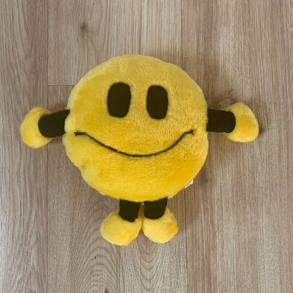 Toys | Vintage Y2k Smiley Face Plush Toy Stuffed Animal Yellow And ...